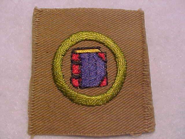 BOOKBINDING MERIT BADGE, SQUARE, 1927-1933, 50 X 57MM, MINT ...